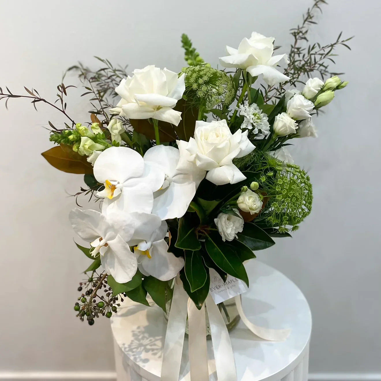 A Guide to Sending Flowers for a Funeral – Ever&Maple