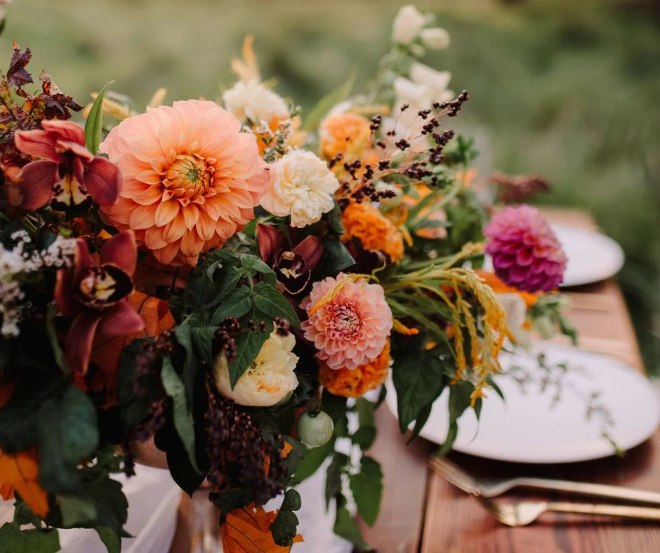 Selecting the Right Flowers for Your Dream Wedding – Ever&Maple